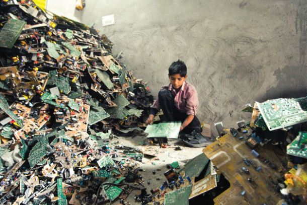 BaleBid | India- Child Workers Dismantle Toxic E-waste